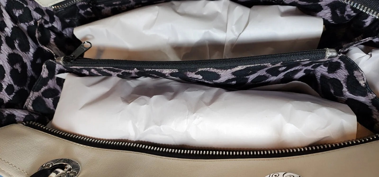 BRIGHTON FASHIONISTA ST. TROPEZ TOM CLANCY PASSPORT PARIS VIP LARGE ...
