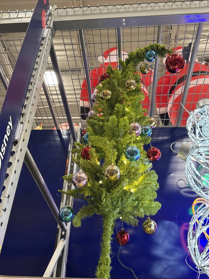 THE GRINCH Christmas Tree 5 FOOT LED Pre Lit BRAND NEW IN BOX 2024 ...