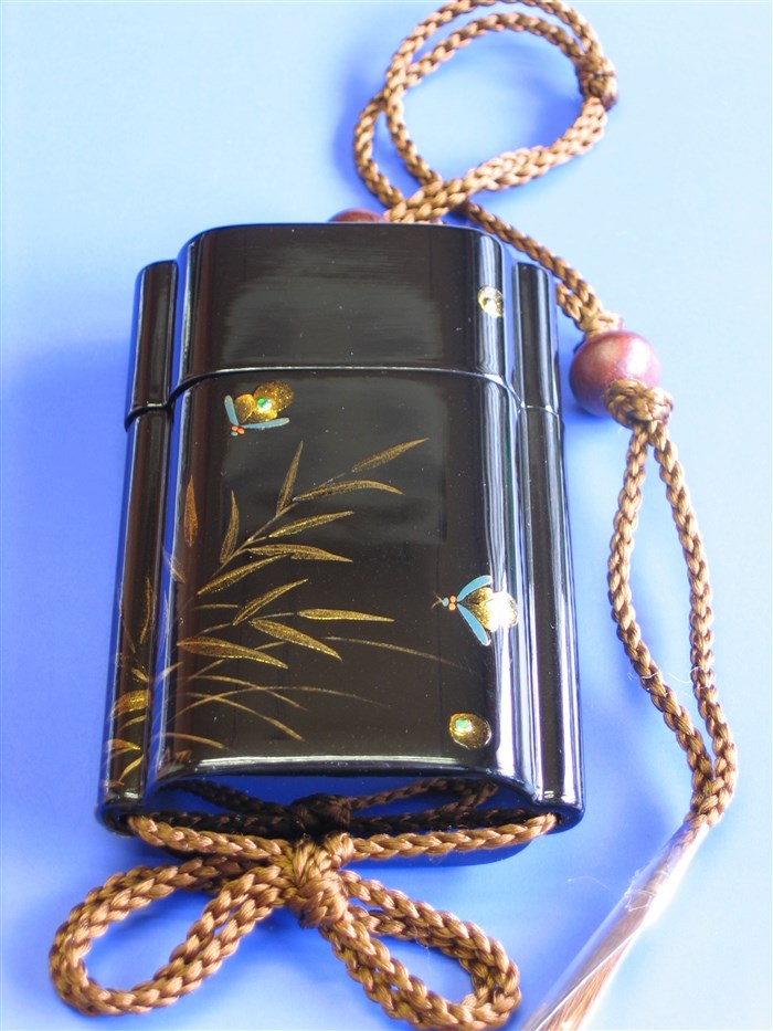 #03 INRO Samurai Pill Box Pill Case Reed boat and Fireflies Maki-e ...