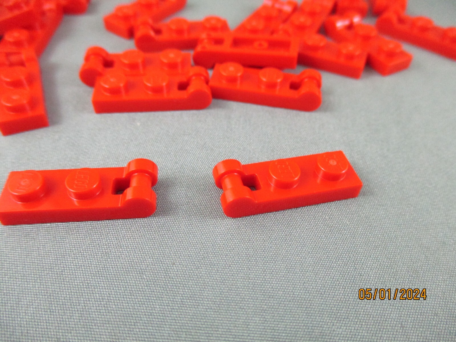 LEGO PLATE MODIFIED 1` X 2 WITH BAR HANDLE N END RED NEW | eBay Australia