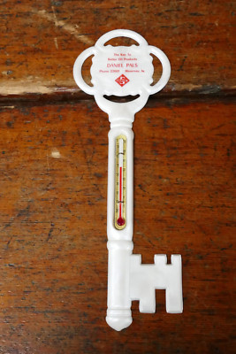 Vintage 1950s Daniel Pals Skelly Oil Key Shaped Thermometer Sign ...