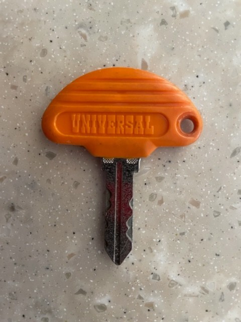 OEM PACHISLO SLOT MACHINE DOOR KEY # 96299 Universal Machines | eBay