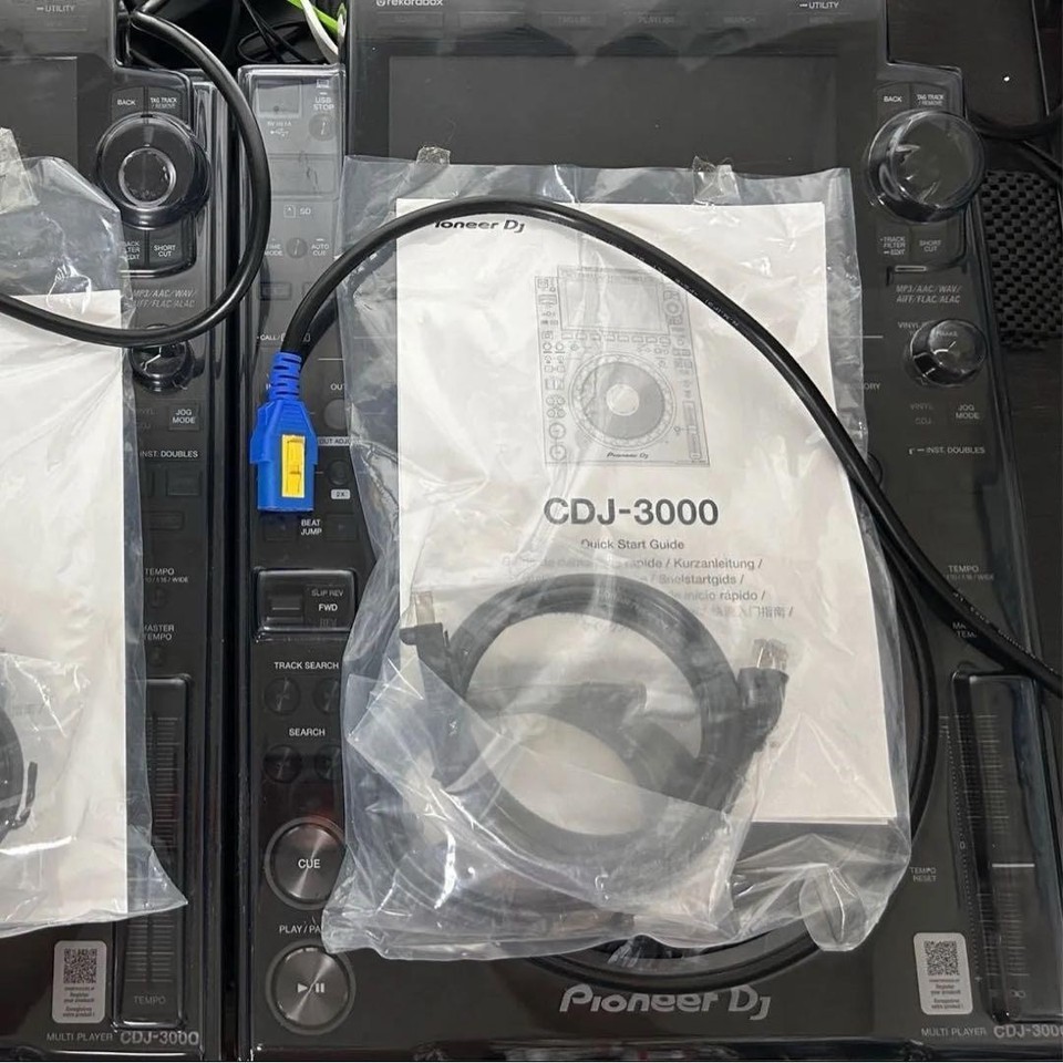 Pioneer DJ CDJ-3000 Black Pair Set of 2 with All Accessories Tested ...