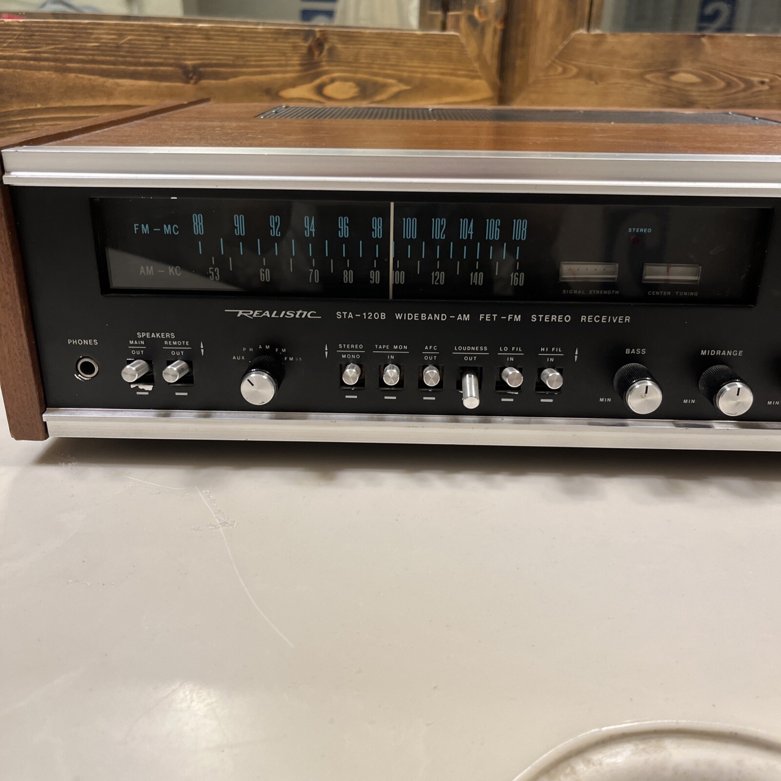 Realistic STA-120B Solid State Stereo AM-FM Receiver Vintage