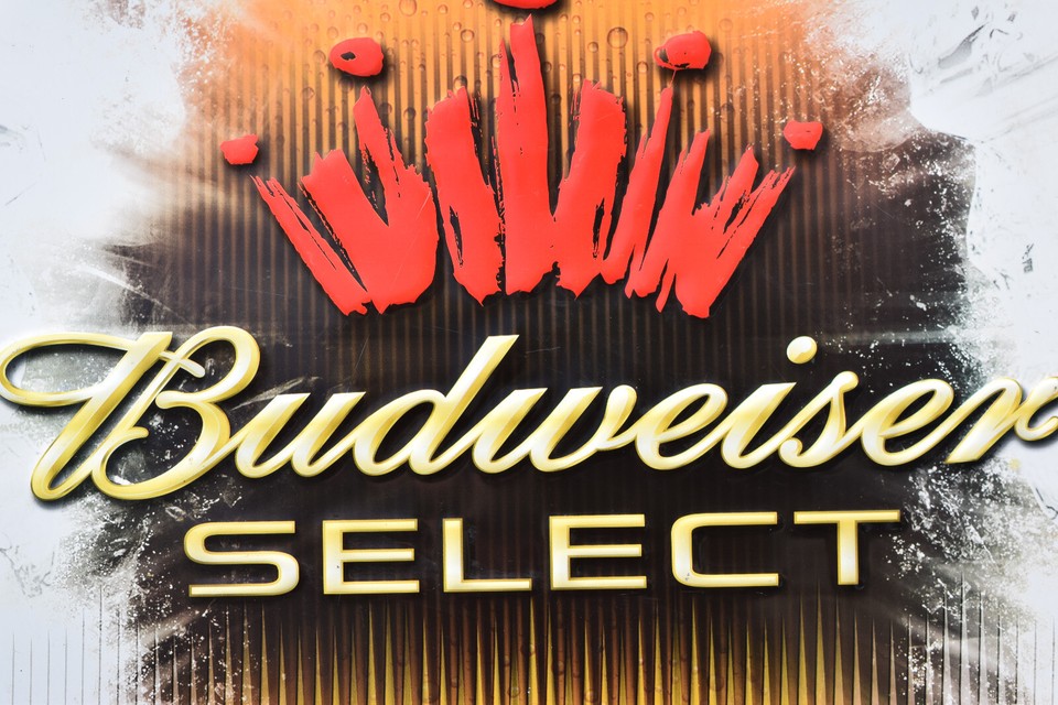 BUDWEISER SELECT 2004 METAL TIN EMBOSSED BEER SIGN 32" X 28" PUB BAR ...