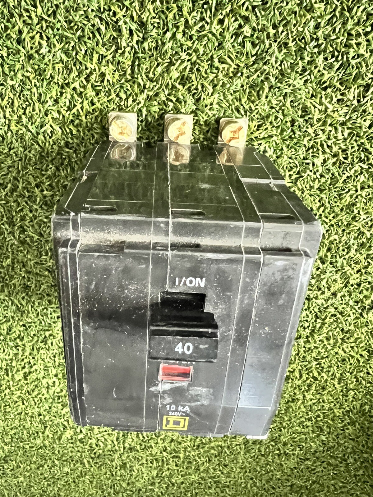 New Square D QOB340 3 Pole 40 Amp 240VAC 3 Phase Type QOB Bolt On ...