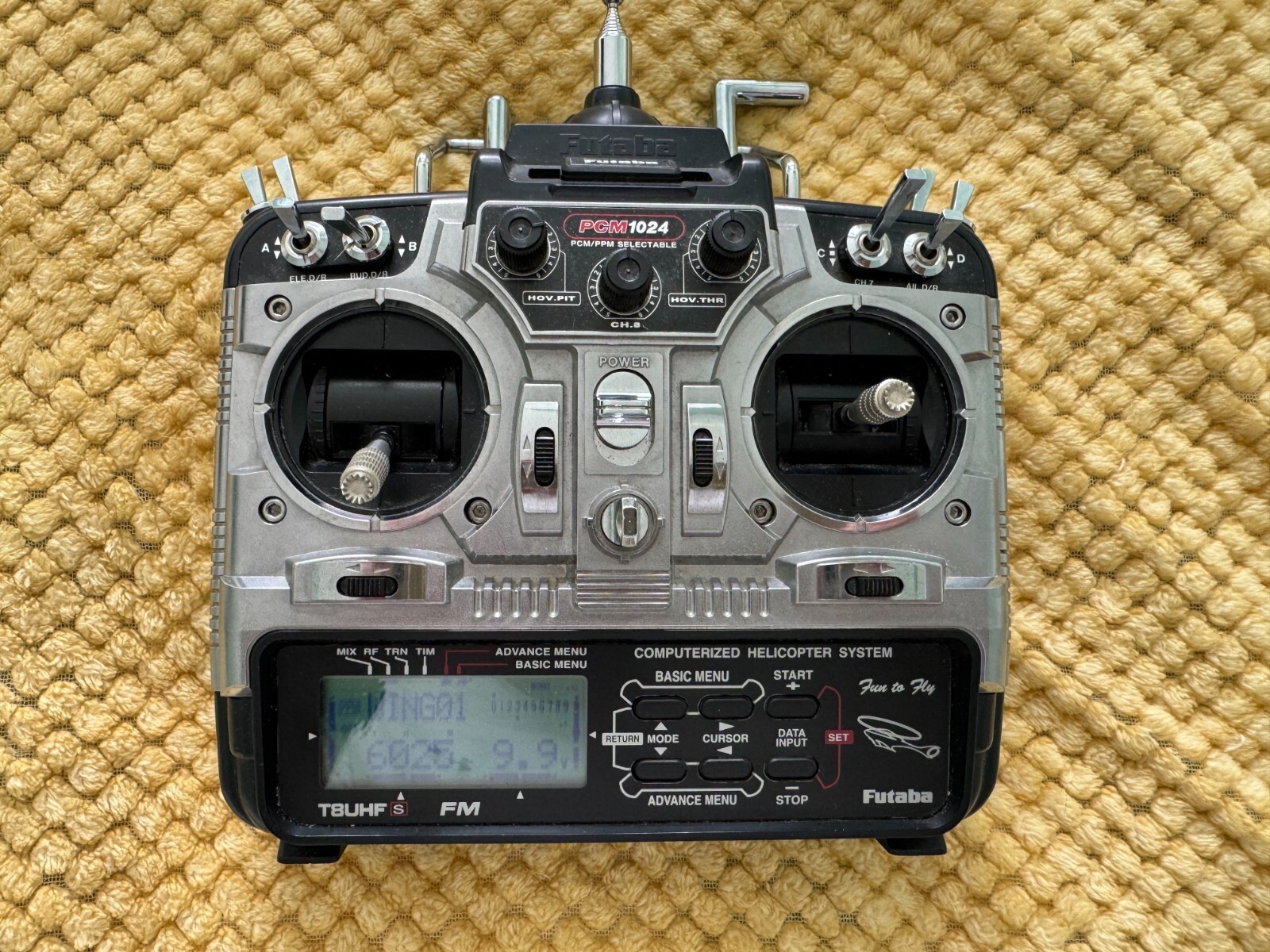 Futaba FP-T8UHP 8-Channel 72mhz FM/PPM/PCM Airplane/Heli Computer ...