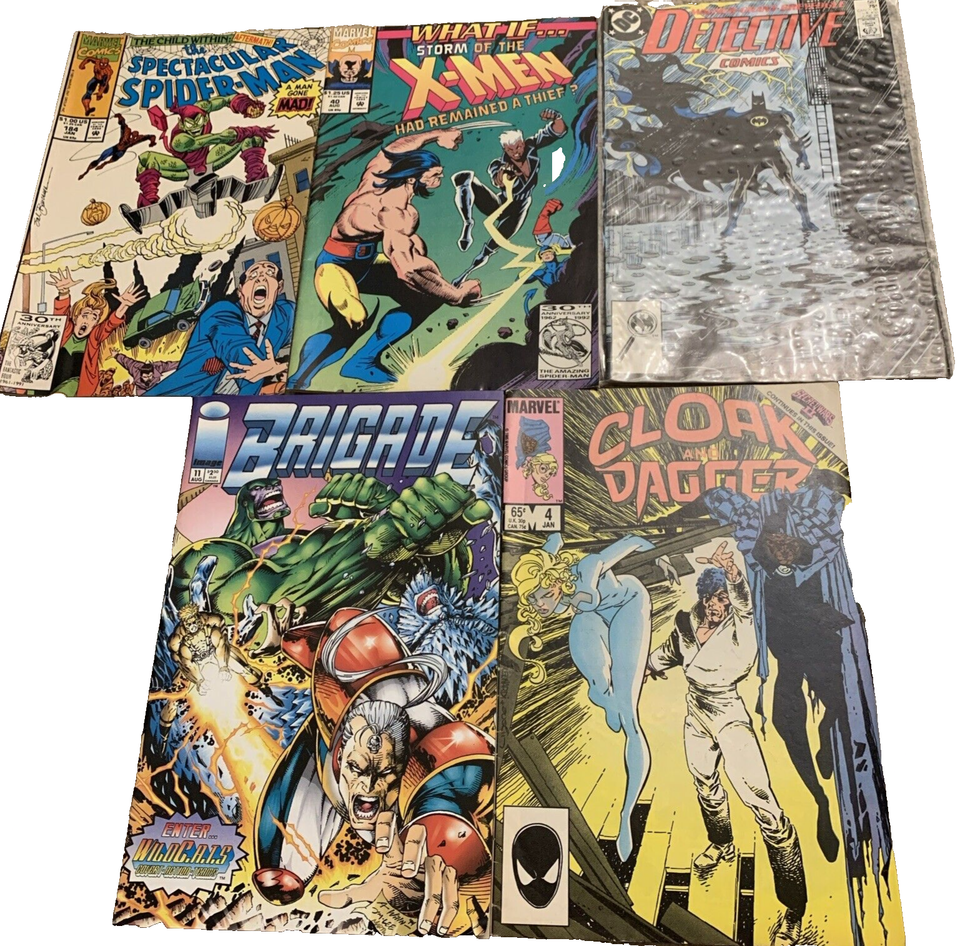 Random Comic Book Lot (5X) - Spiderman, Marvel, DC, Valiant +MORE ...