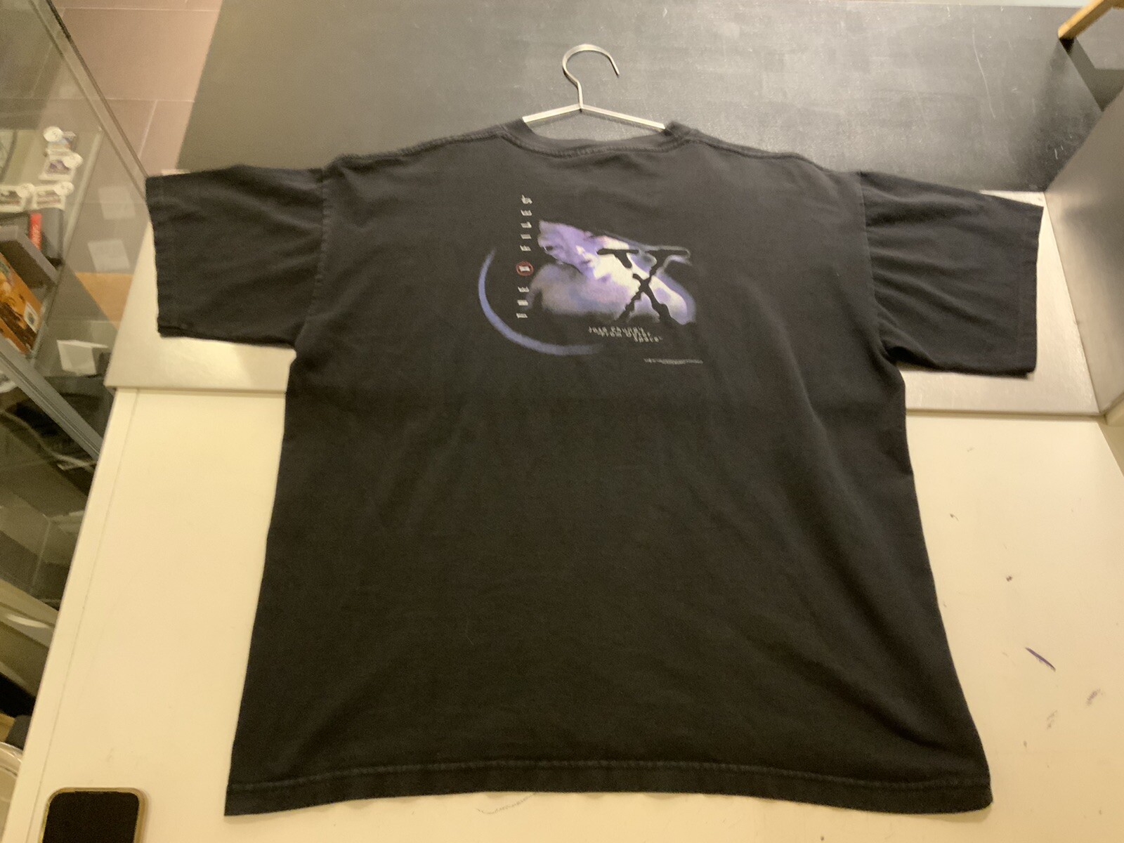 vintage 1997 x-files jose chung’s fro outer space tsh… - Gem