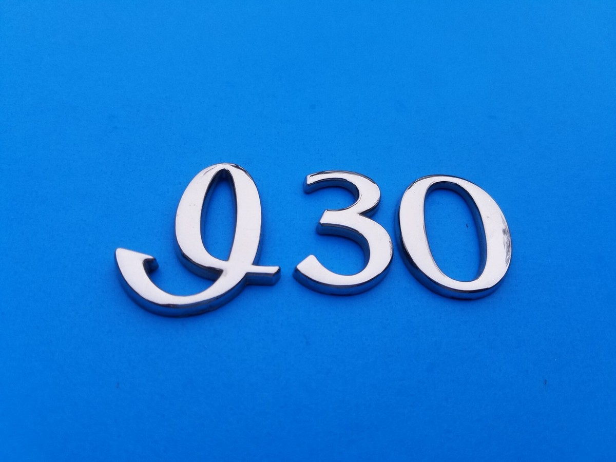 Infiniti I30 2000 Logo