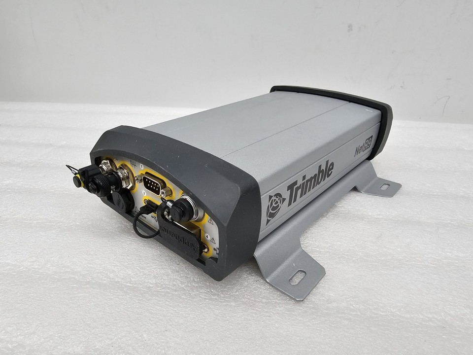 TRIMBLE 67668-10 Netr9 GNSS Reference Receiver /w Cables | eBay