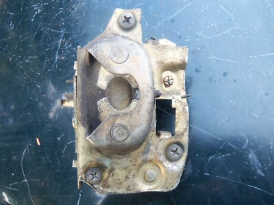 FORD RIGHT HAND REAR DOOR LATCH XA XB XC FAIRMONT ZF ZG ZH FAIRLANE P5 ...