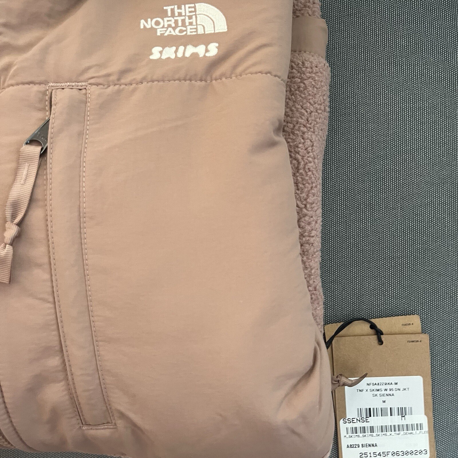 The North Face x SKIMS 1995 Retro Denali Fleece Jacket Sienna Medium ...