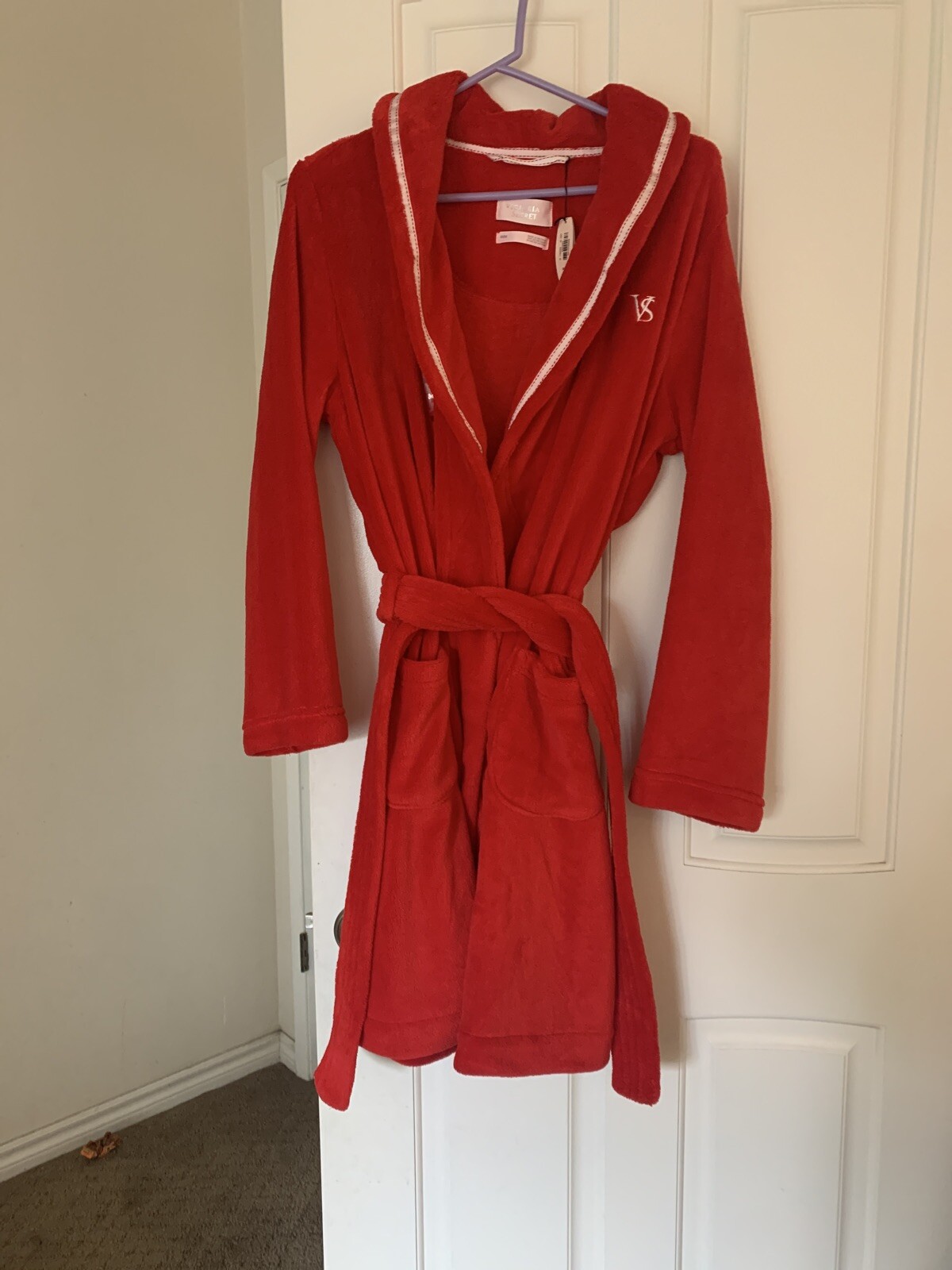 Victorias Secret Bath Robe Size Medium Red Plush Robe Hooded Bath Robe ...