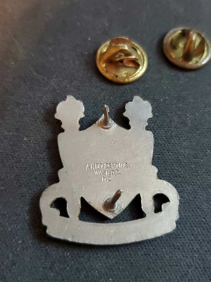 Authentic US Army Armor School, Ft Knox Unit DI DUI Insignia D2 Dondero ...