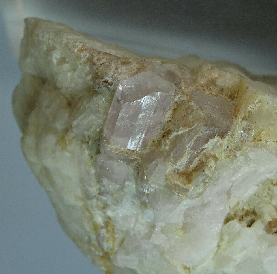390 CARATS NATURAL PINK TOPAZ KATLANG MINE MINERAL FROM PAKISTAN, (Ts ...