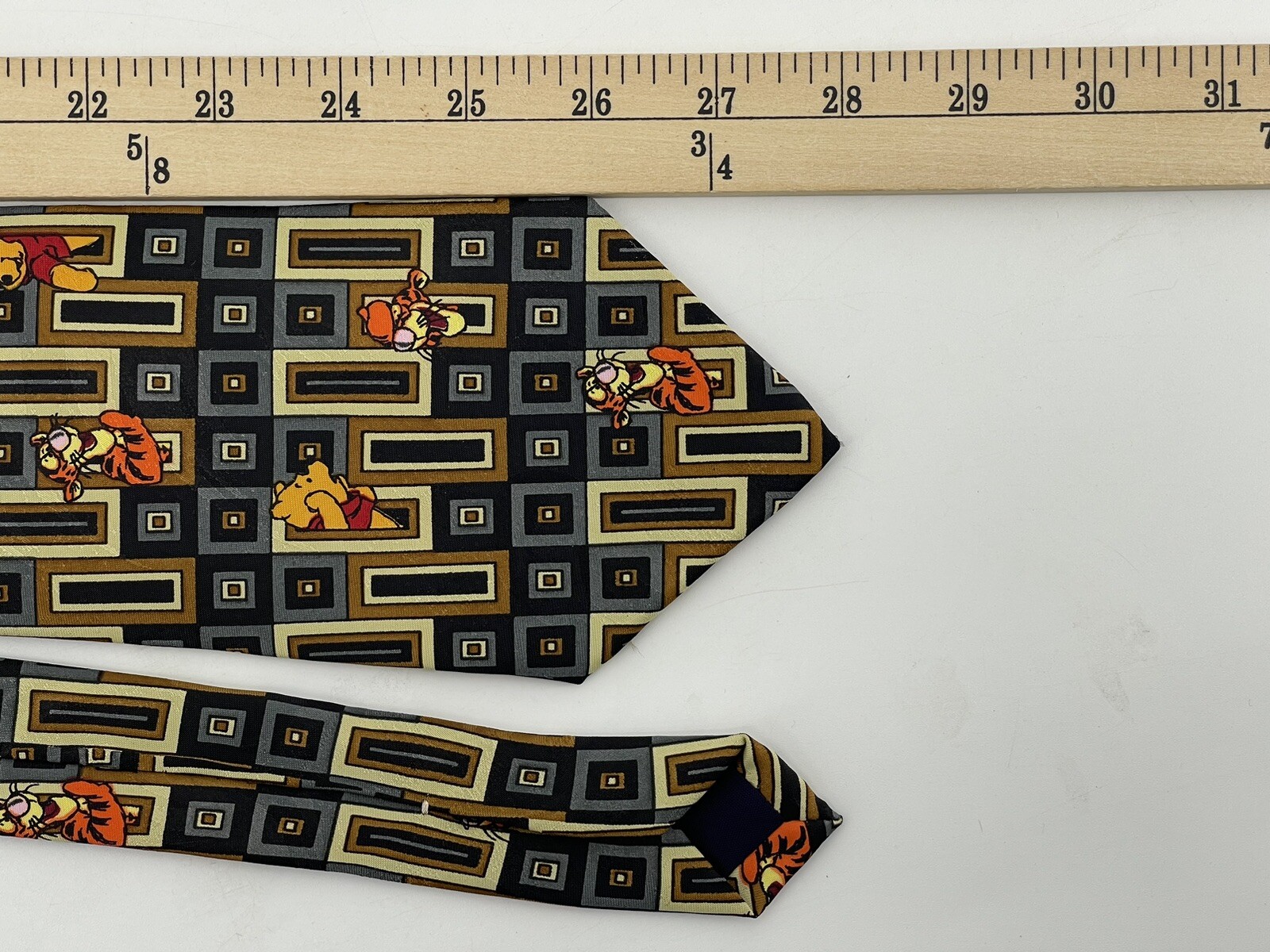 Vintage Disney Winnie The Pooh & Tiger Tie Necktie Gr… - Gem