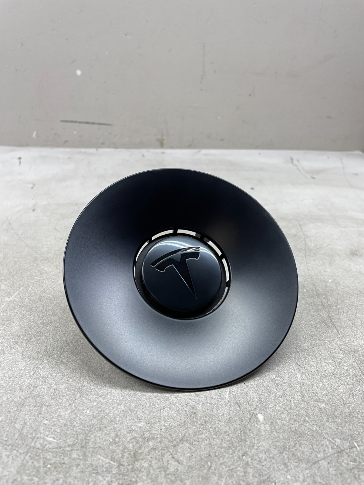 2020-2023 TESLA MODEL Y CENTER CAP MATTE BLACK 1188233-00-A | eBay