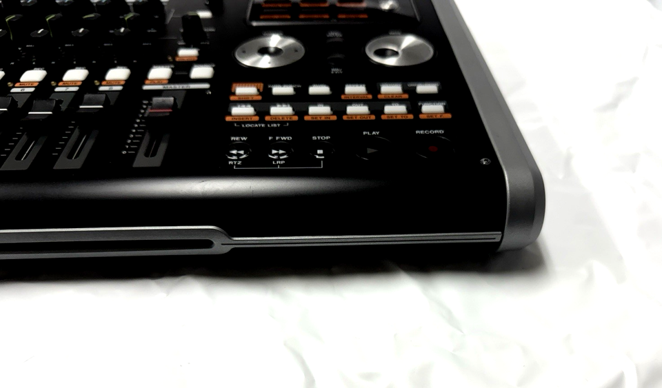 Tascam DP-02 Digital Portastudio Multitrack Recorder 8 Track CD Digital ...