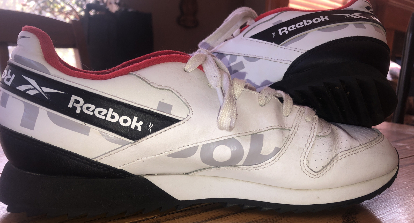 reebok classic white/red/black leather shoes Women’s … - Gem