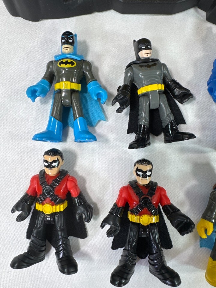 Imaginext Bat-Tech Batcave Playset + 18 DC Super Friends Batman Figures ...