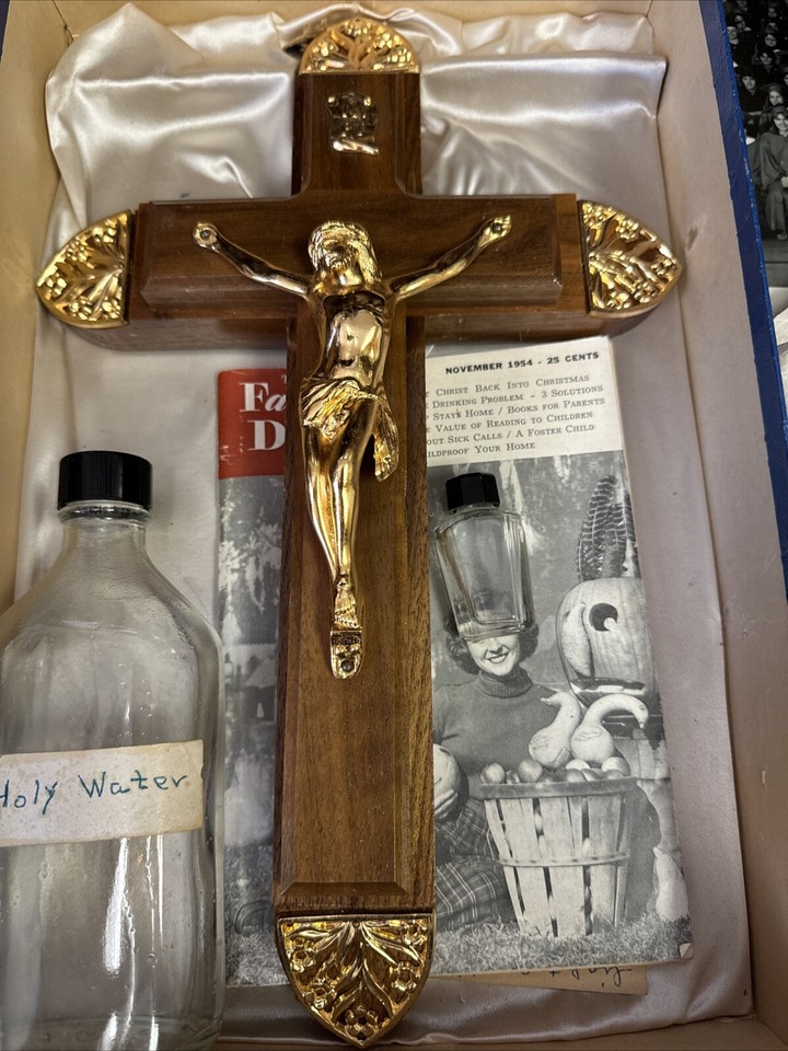 VINTAGE CATHOLIC LAST RITES SICK CALL WALL CRUCIFIX CROSS WOOD GOLD ...