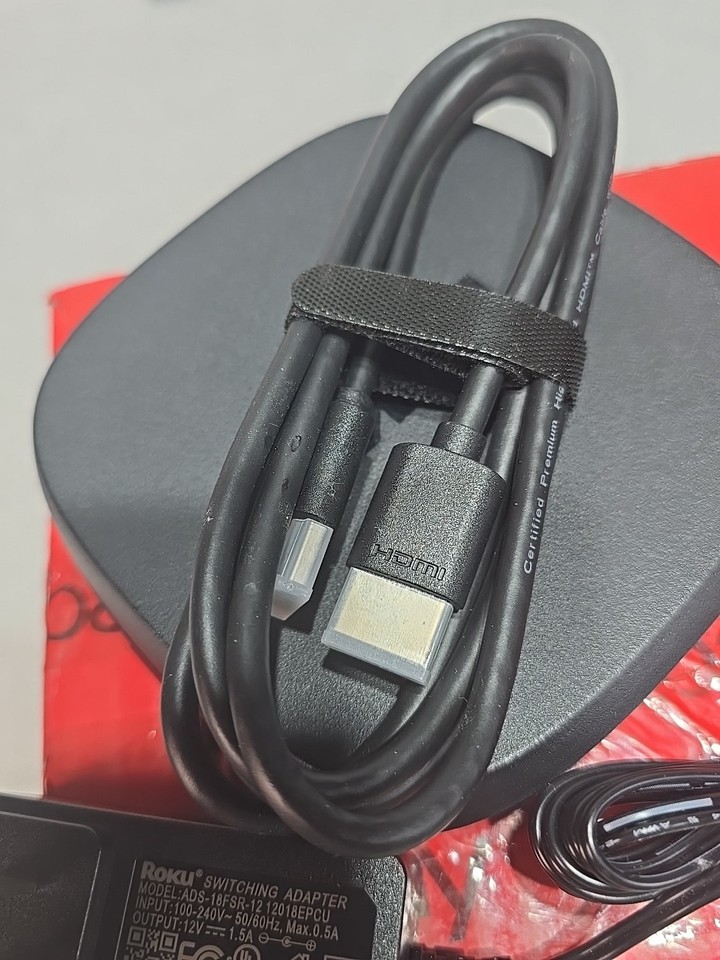 Roku Ultra 4802X Streaming Media Player w/ Remote Control & Cables | eBay