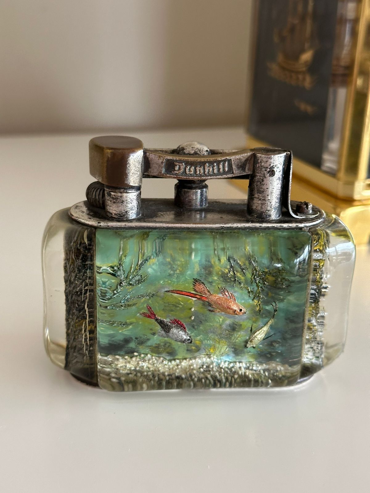 DUNHILL 1949 STANDARD AQUARIUM LIFT ARM PETROL LIGHTER IN PERSPEX ...