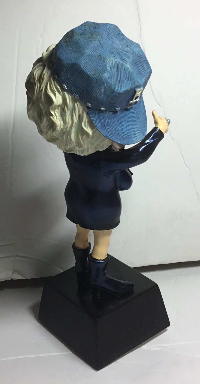 2008 Westland Giftware BIDDYS BLING IT ON 6-3/4" Figurine by Mike ...