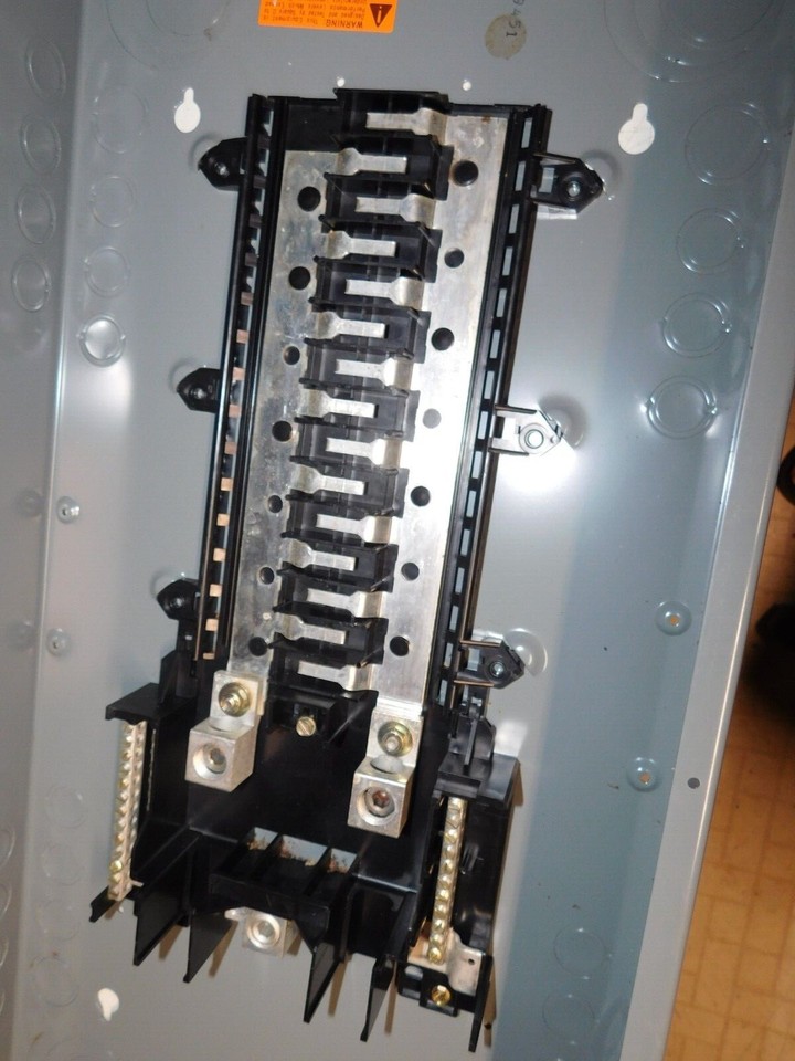 Square D 200 Amp QO Load Center 0030-40L200 Panel Only No Cover box #11 ...