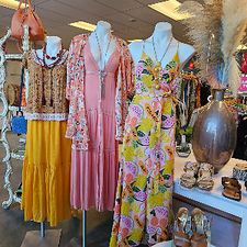 Reinvent Consignment Shop | eBay Australia Stores