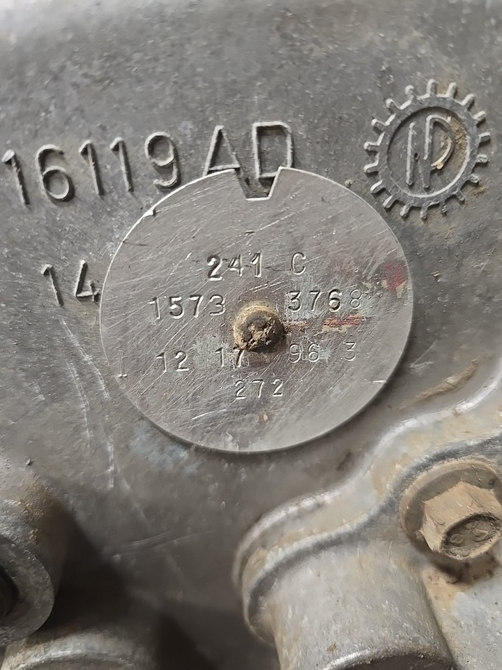 NP241C Transfer Case/GMC/Driverside Drop/27 Spline Input/32 Spline Out ...