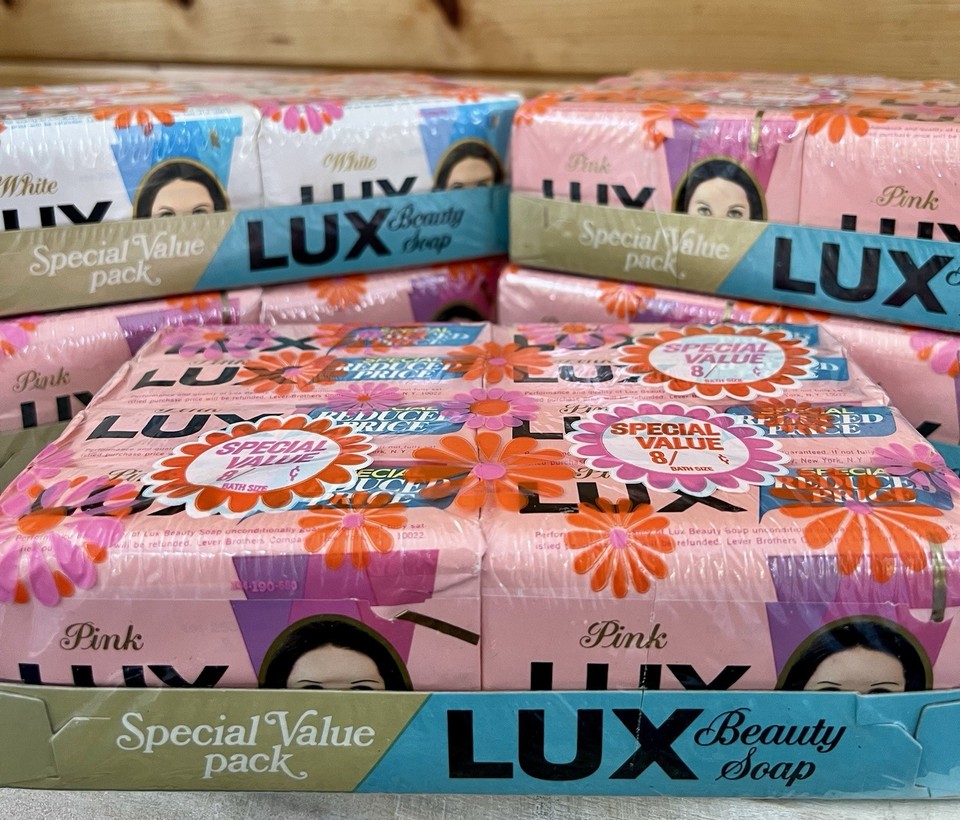 Vintage LUX Bar Soap Lot Beauty 40 Bath Size Bars Pink White 1970s New ...
