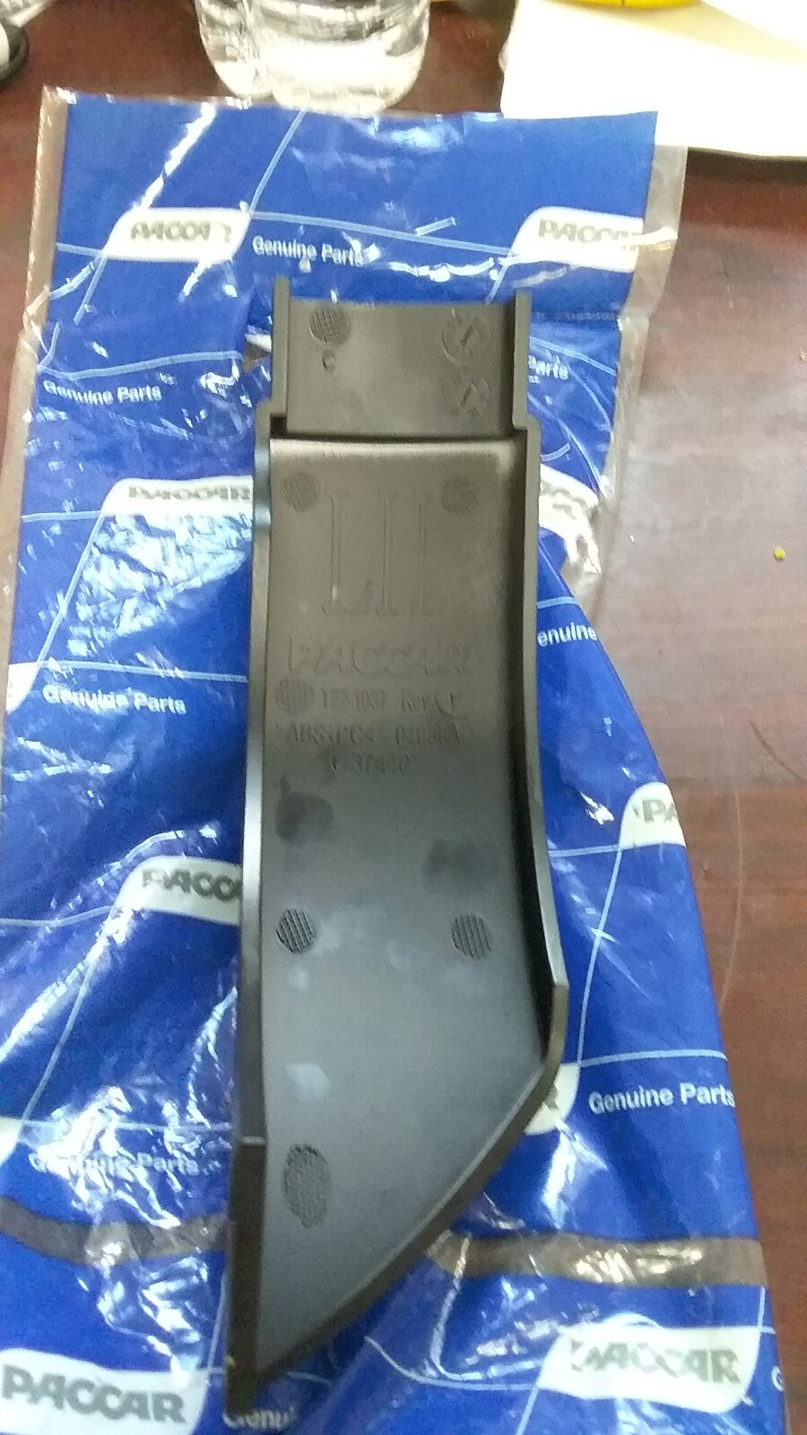 PACCAR Cover D-pillar Cap LH T22-1037 for sale online | eBay