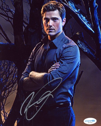 Eric Winter Witches of East End Autograph Signed 8x10 Photo ACOA | eBay
