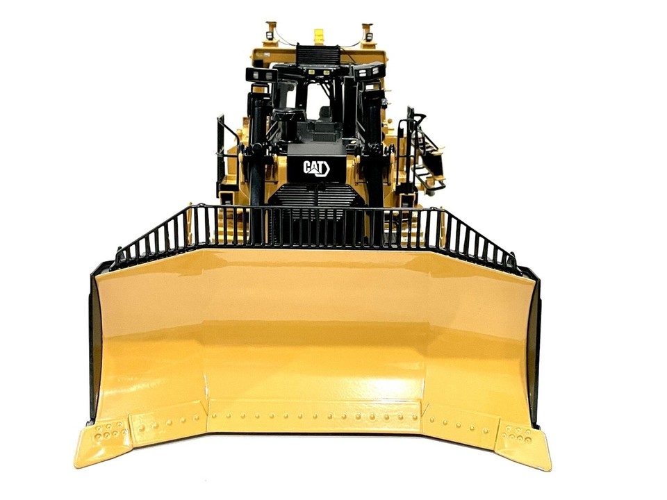 Caterpillar Cat D9 Dozer U-Blade Multi-Shank Ripper - CCM 1:24 Scale ...