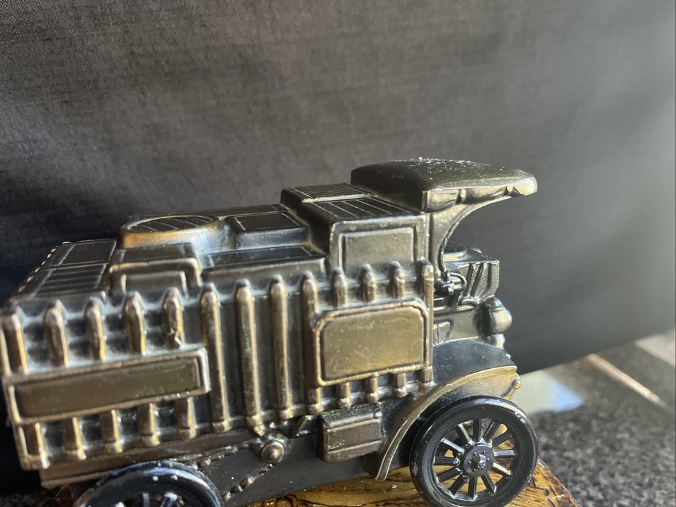 1974 Banthrico 1906 Mack Truck Coin Bank Die Cast Metal Chicago USA ...