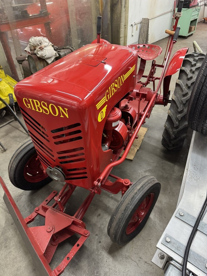 Beautiful Fully Restored Gibson Model D Tractor - No Steering Wheel ...