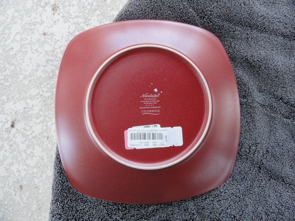 Noritake Colorwave Raspberry White Interior Red Exterior Square Dinner ...