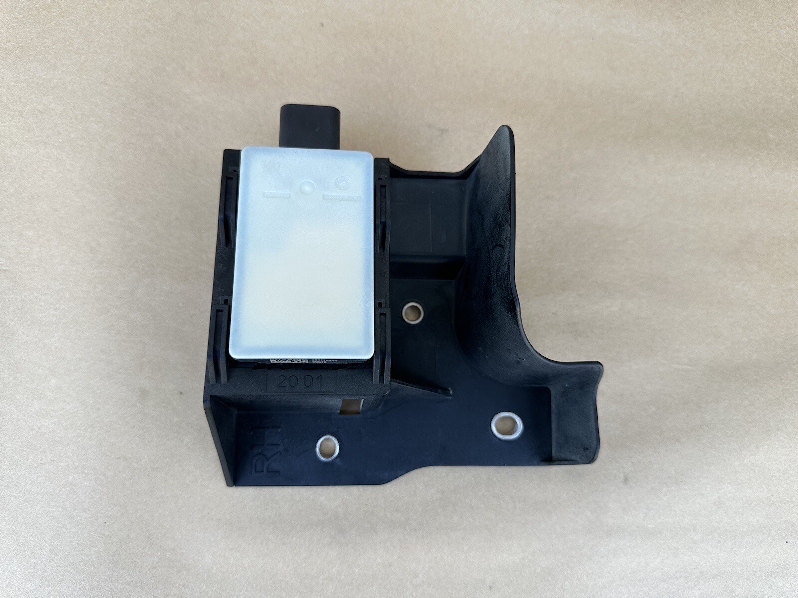 2021-2023 Kia Sorento OEM Right Side Blind Spot Radar Sensor 99150 ...