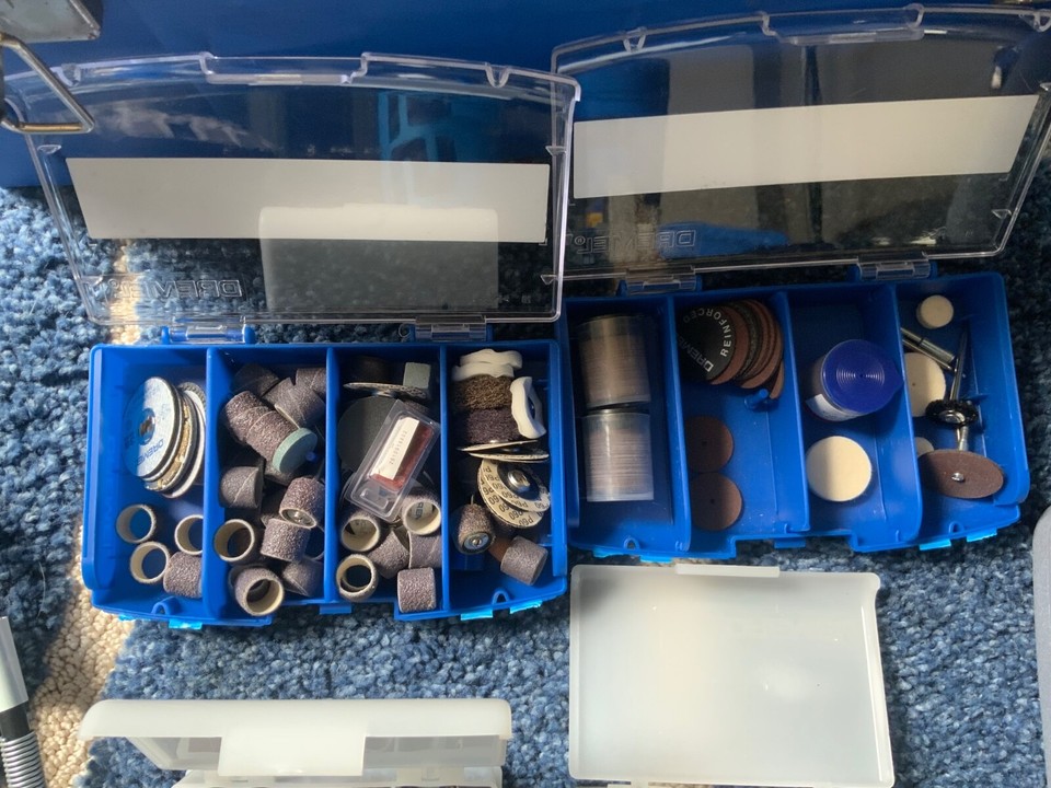 Dremel 395 Multi-Tool Type 5 + Dremel Light + Accessories Clamp ...