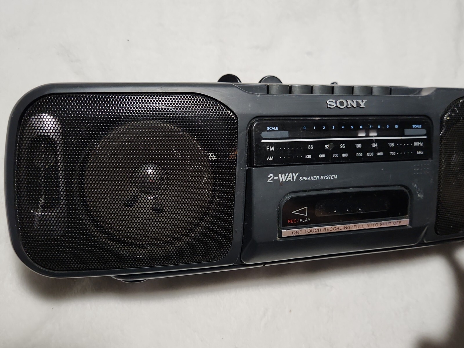 VINTAGE SONY CFS-200 AM/FM STEREO BOOMBOX RADIO CASSETTE PLAYER FOR ...