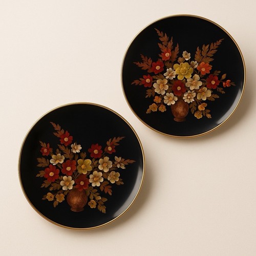 Vtg Pair Of Round Concave Frames With Dried Flowers On Black Velvet ...