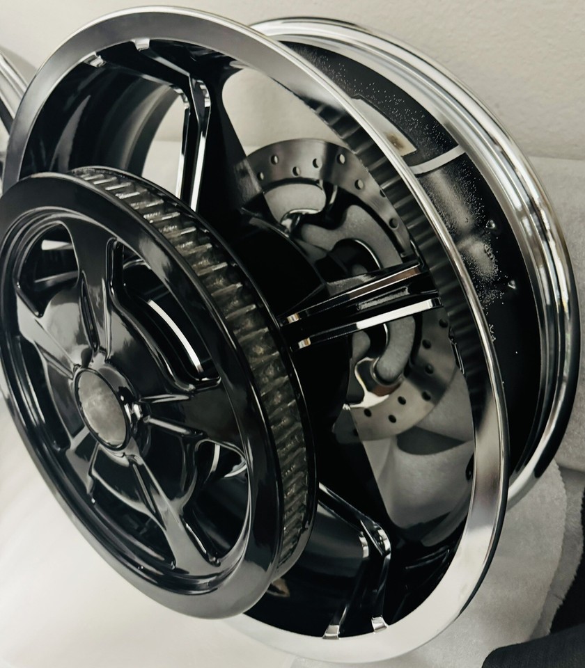 HARLEY road Glide WHEELS 2024 -25 CVO LIMITED CHROME & BLACK OEM RIMS ...