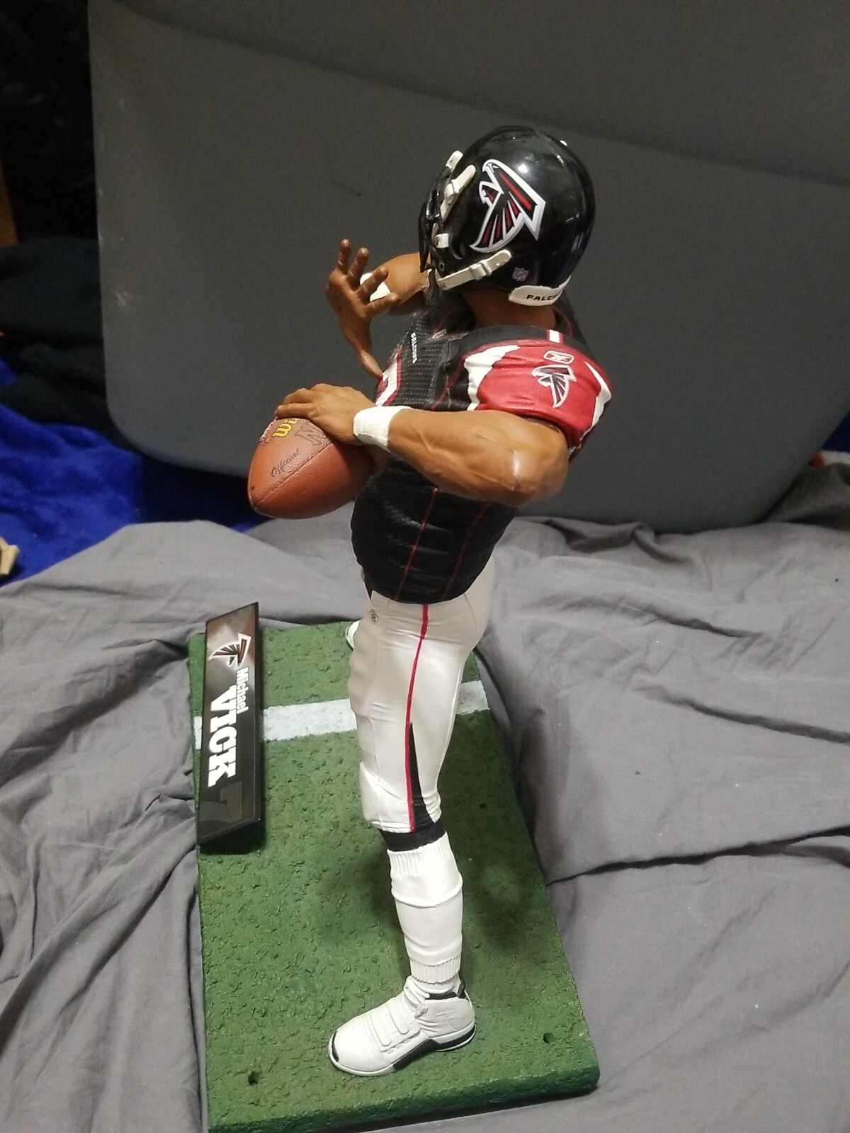 NFL "MICHAEL VICK" 12" Series 1 Action Figure McFarlane's x Sportspicks ...