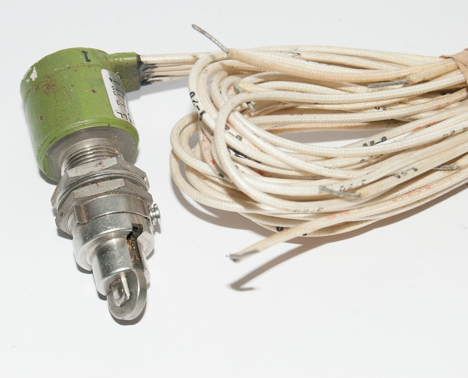 Limit Switch 21EN9-6 Honeywell Landing Gear Micro Contact RAF Vintage ...