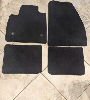 2020-2024 Chevrolet Blazer Floor Mat Set Carpet Black 84469369 OEM 4pc ...