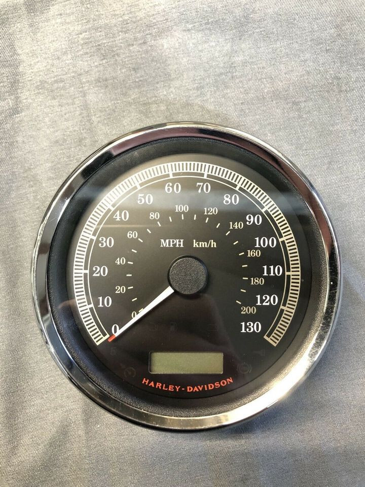 Harley Davidson Softail Tachometer, speedo 06-11 Kph/mph | eBay.de
