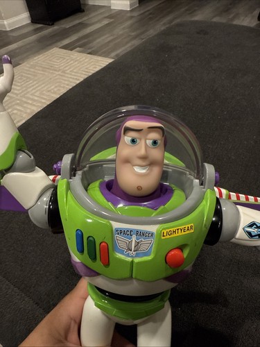 Buzz Lightyear 12" Bonnie The Disney Store, London 1995 NOT TALK | eBay