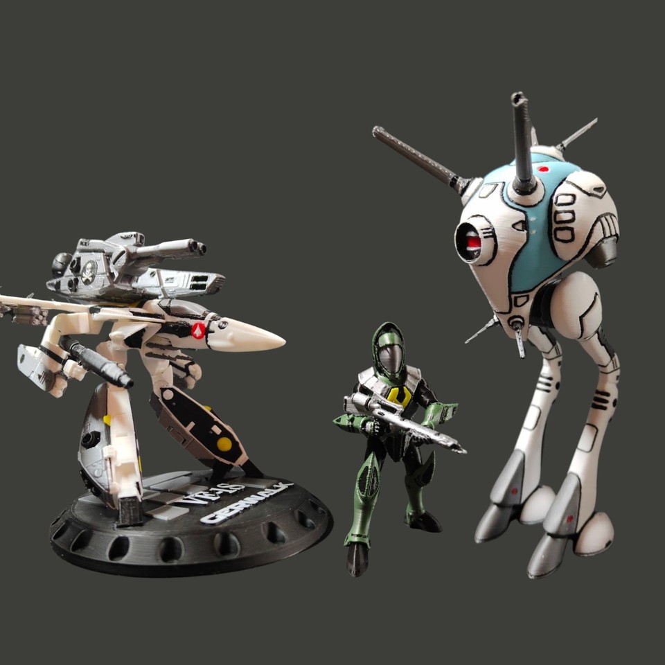 Battle pod and a Soldier and Varitech 1/100 Scale Full Color Robotech ...